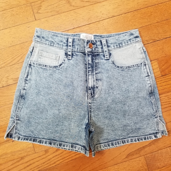 Jordache | Shorts | Cindy Triple Needle Two Tone Denim Heritage Shorts ...